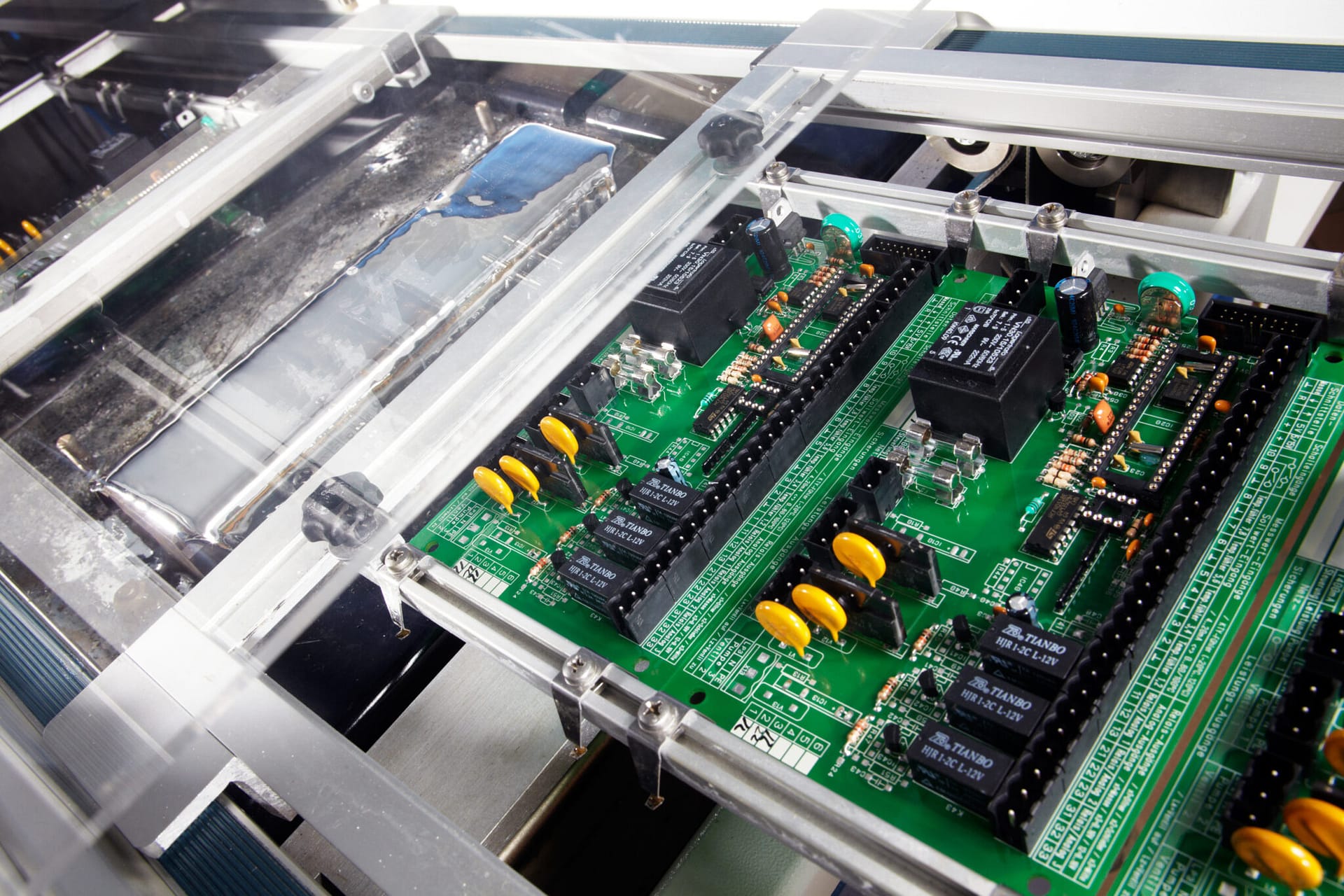PCBA: Most Common Soldering Techniques | RIS Blog